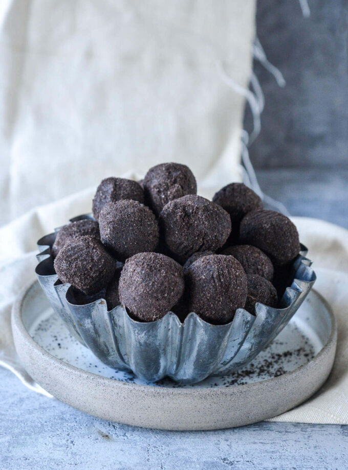 Bitter Chocolate Truffles (20 τεμ.) • Fresh Patisserie Online Shop ...